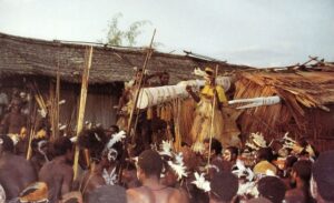 10 Upacara Adat Papua Lengkap dengan Keunikan dan Filosofinya