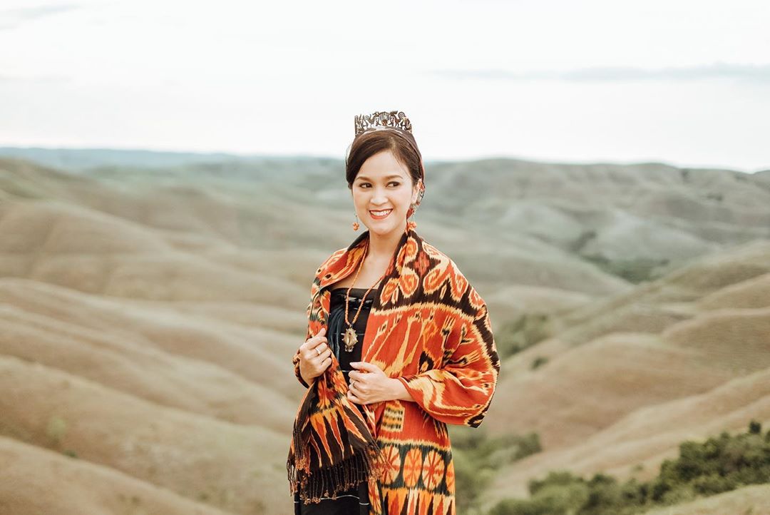 Mengenal 7 Pakaian Adat NTT dan Makna Setiap Hiasannya - Hotelier Studi