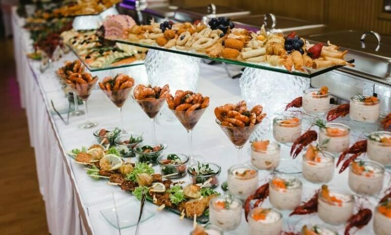 Apa Itu Buffet? Pengertian Dan Jenis-Jenisnya - Harto Trans