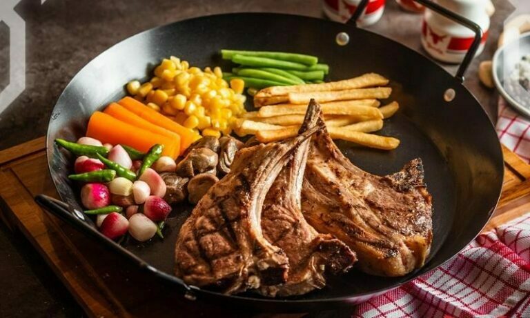 10 Tempat Makan Steak Enak di Jakarta, Wajib Coba!